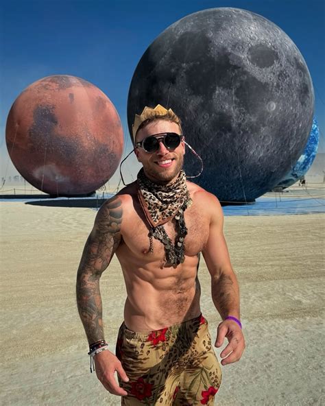 Gus Kenworthy Threesomes Open Relationships And Very Public Sex Instinct Magazine