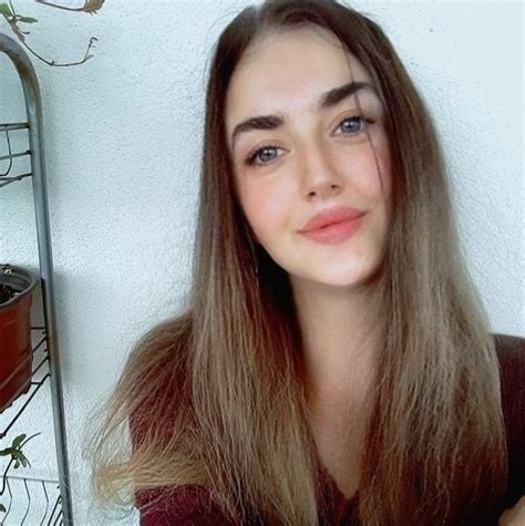 Discover More Like Sexygirlsandmilfs Turkish Girl With Thick Blow