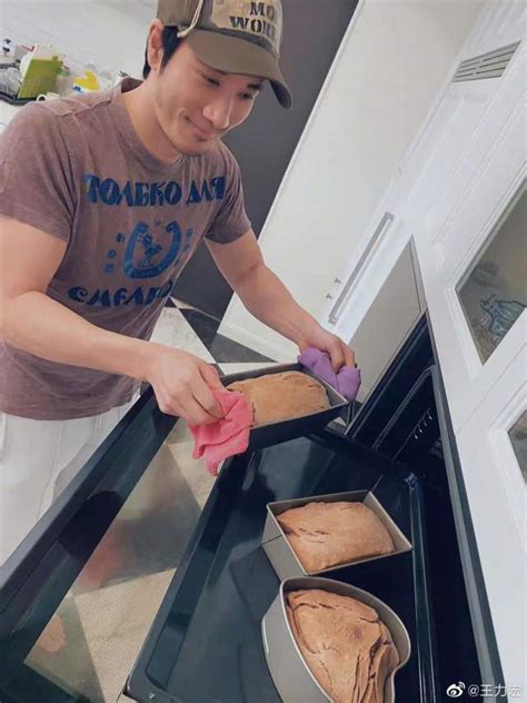 王力宏被曝4人视频？李靓蕾替陈建州夫妇辟谣，唯独不提徐若瑄腾讯新闻