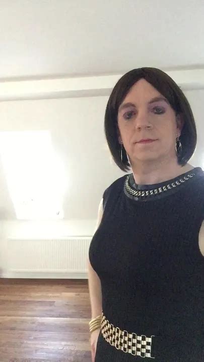 Nicki Crossdress Closeup Dress Tights High Heels Shemale Amateur Amateur Porn XHamster