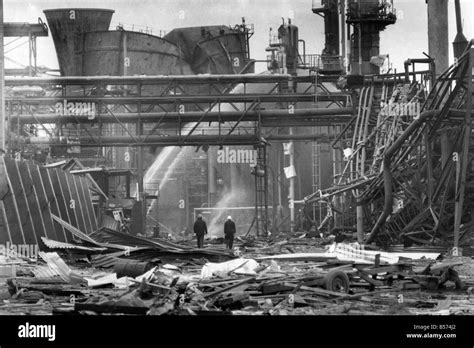 Disaster Blast At Flixborough A Massive Blast Ripped Apart On Entire