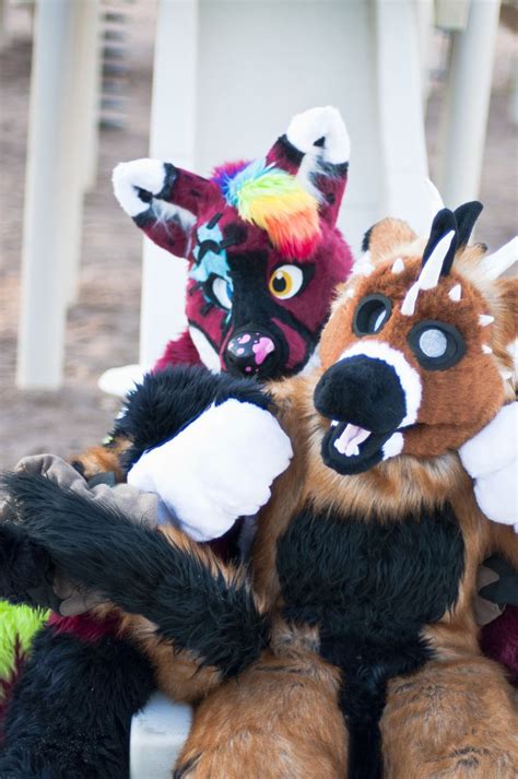 Pin By Bl 1012 On Fursuits Fursuit Furry Telephone Furry Furry Drawing