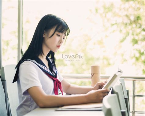 A Lovely Girl In The Classroom Picture And Hd Photos Free Download On Lovepik