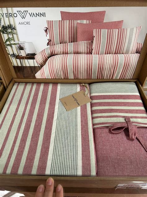 ნატურალური ტილოს თეთრეული 4 ბალიშის საოჯახო ტექსტილი