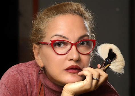 Transpiri și Se Duce Machiajul Mirela Vescan îți Dezvăluie Trucul