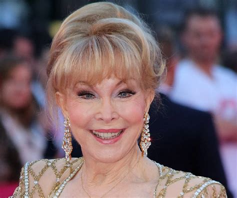 Barbara Eden Biography Book Jeannie Out Of The Bottle By Barbara Eden