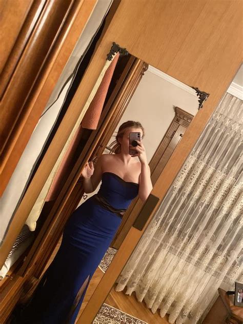 Вечірні плаття — ціна 1000 грн у каталозі Вечірні сукні Купити жіночі речі за доступною ціною на