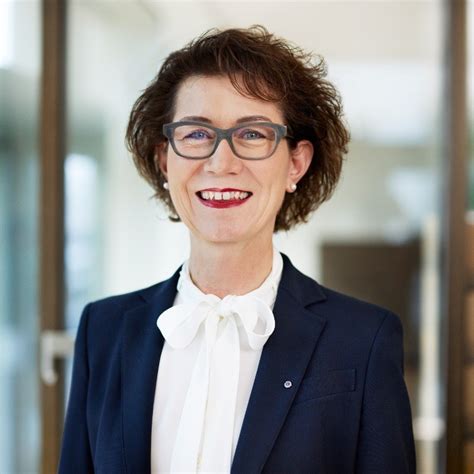 Andrea Steinmann Mascaro Leiterin Firmen Und Immobilienkunden Und