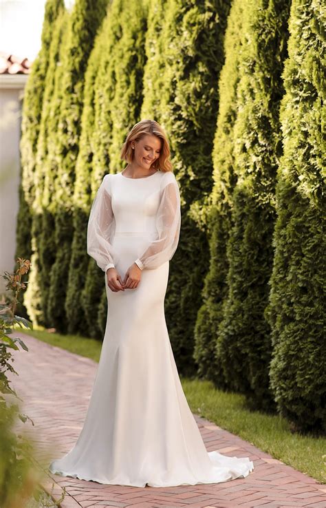 8307 The Circle Of Love