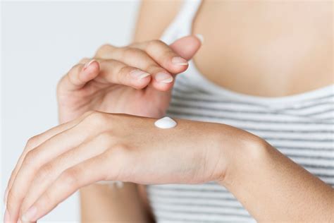 Amazing Tips And Hacks To Prevent Skin Aging Fuzzable