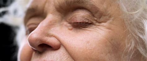 Bukan Pakai Susu Ini Cara Atasi Keriput Agar Wajah Kembali Kenyal Hanya Dengan Bahan Dapur