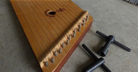 Dulcimer Tuning Wrench Greens And Machines