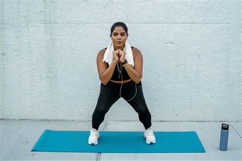 12 Easy Leg Exercises For Strength Training Beginners Hydrow