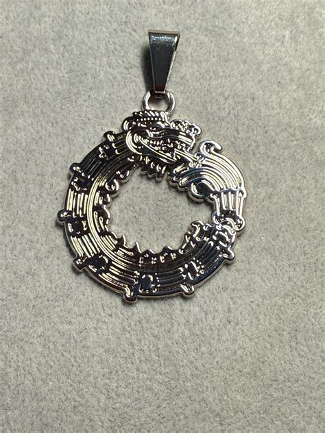 Aztec Quetzalcoatl Mayan Kukulkan Dragon Pendant Silver Tone Metal M
