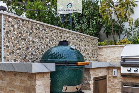 Agata Circle Shell Beige Mosaic Glass Tile