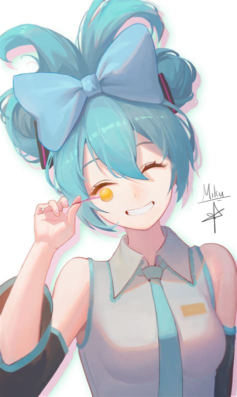 Smiling Miku R Hatsune