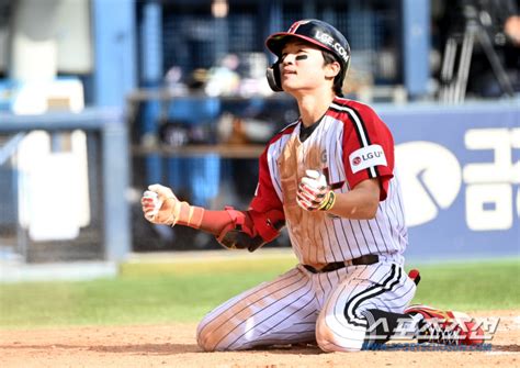 I Kept Third Place Jun Po Magic Number 1 Megatwinspo Lg Won 9 5 Sportschosun