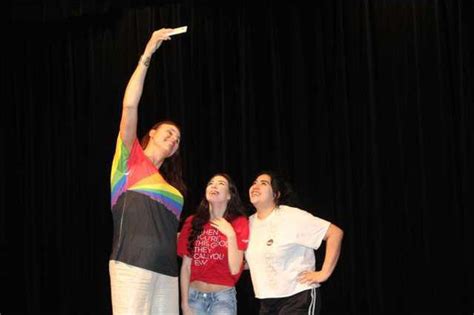 Actress Activist Amazon Eve Revisits Turlock Roots Turlock Journal
