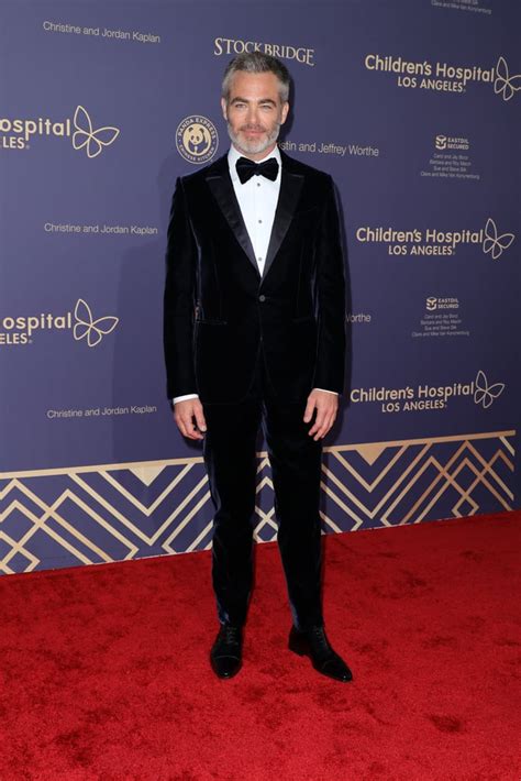 Chris Pine S Short Haircut Shows Gray Hair Popsugar Beauty