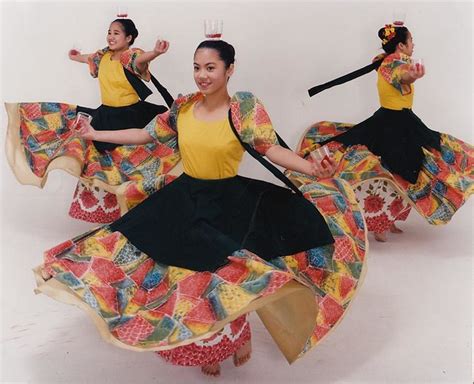 Binasuan Circle Skirts Replaced Traditional Patadyong Ta… Flickr