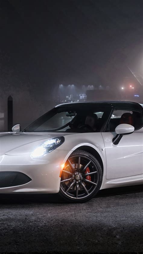 밤 헤드 라이트에 알파 로미오 4c 흰색 스포츠 자동차 1080x1920 Iphone 8766s Plus 배경 화면 그림 이미지