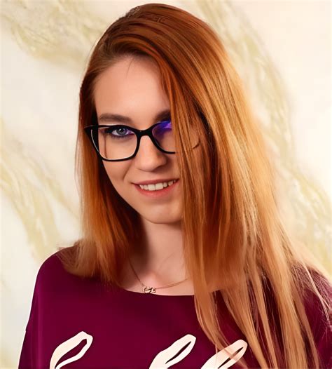 Leya Desantis Actor Age Wiki Biography Photos Family Husband And More