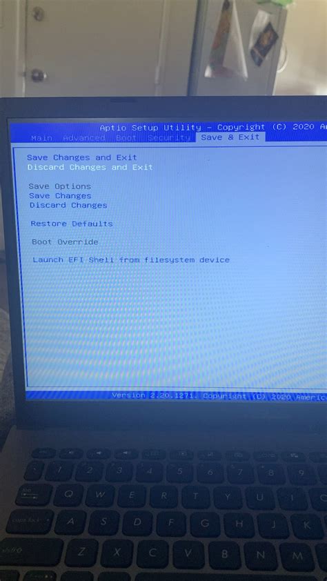 bios aptio setup utility i need help man i ve been up 27 hours trying
