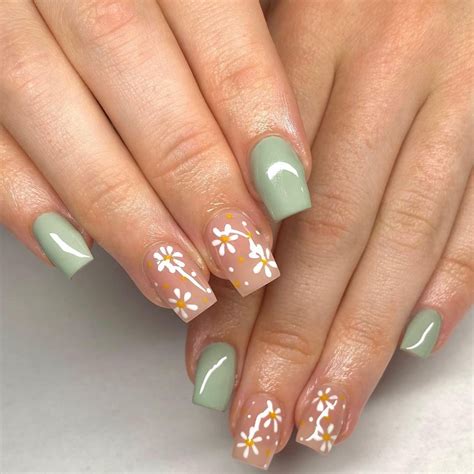 Simple Flower Nail Designs To Celebrate Spring Diy Darlin Artofit