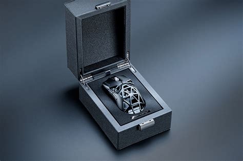 Ultra Lightweight Razer Viper Mini Signature Edition Gaming Mouse Impresses With A See Through