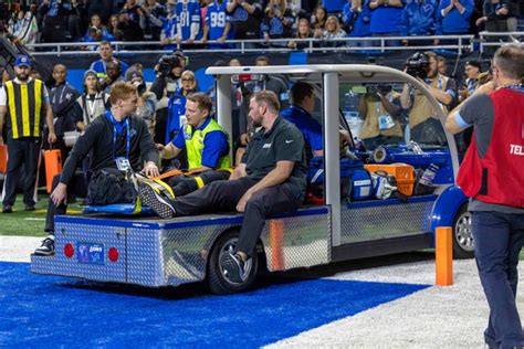 Lions Cb Khalil Dorsey Carted Off Field With Ankle Injury Photos