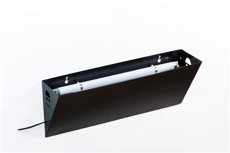 მწერების დამჭერი აპარატი კედლის