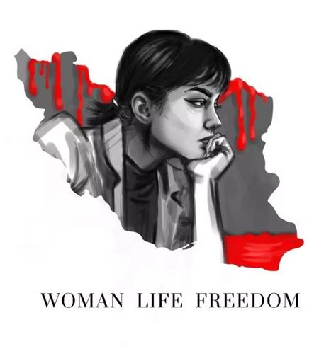 نیکا شاکرمی، از شرکت کنندگان در اعتراضات سراسری ۱۴۰۱ ایران، روز ۲۹ شهریور ماه، در حالی که در