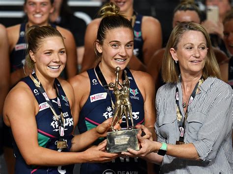 Liz Watson Opens Up About Super Netball Future Ssn Move To Sunshine