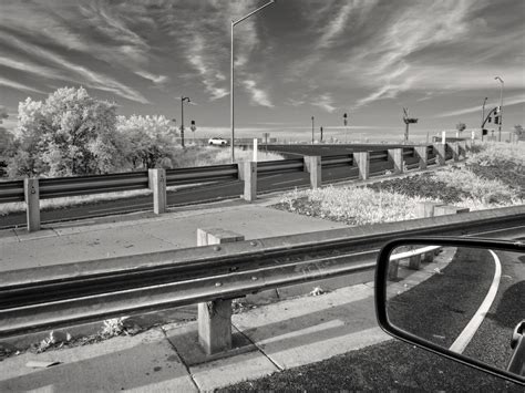 무료 이미지 검정색과 흰색 선로 고가 도로 수송 교차점 단색화 레인 2016 년 구름 난간 거울 모양