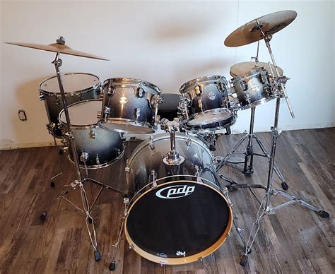 Pdp 7 Piece Concept Maple Shell Pack With Cymbals And Chrome Reverb