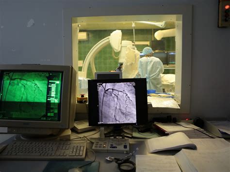 При атаке БПЛА в Ростове на Дону пострадали два ребенка Происшествия Селдон Новости