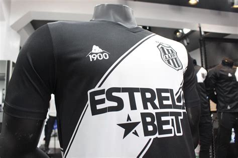 Ponte Preta Lança Camisas Populares A Menos De R 100 Mdf
