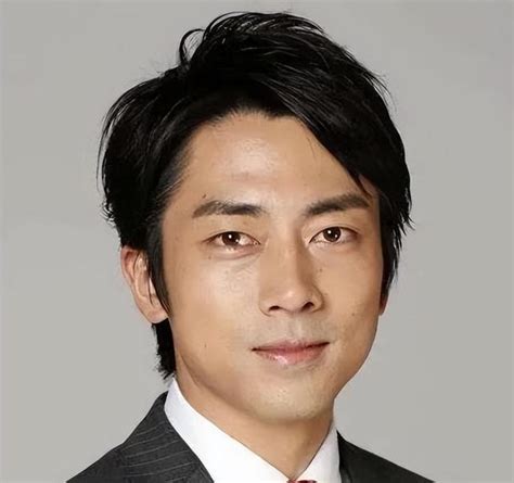 小泉進次郎：日本首相強力人選，38歲當大臣，因押錯寶暫時被冷遇 每日頭條