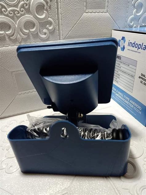Aneroid Sphygmomanometer Desk And Wall Type Indoplas Health And Nutrition