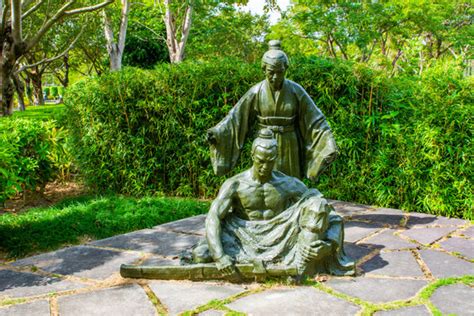 岳母刺字雕塑图片素材 岳母刺字雕塑设计素材 岳母刺字雕塑摄影作品 岳母刺字雕塑源文件下载 岳母刺字雕塑图片素材下载 岳母刺字雕塑背景素材 岳母刺字雕塑模板下载 搜索中心