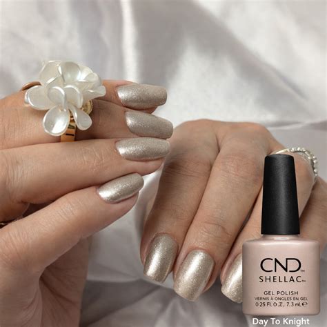 Vernis Semi Permanent Professionnel Cnd™ Shellac Day To Knight