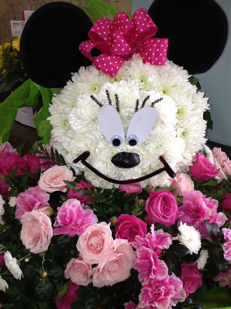 Centerpiece For A Minnie Mouse Lover Flowers Fun Welkesflowers