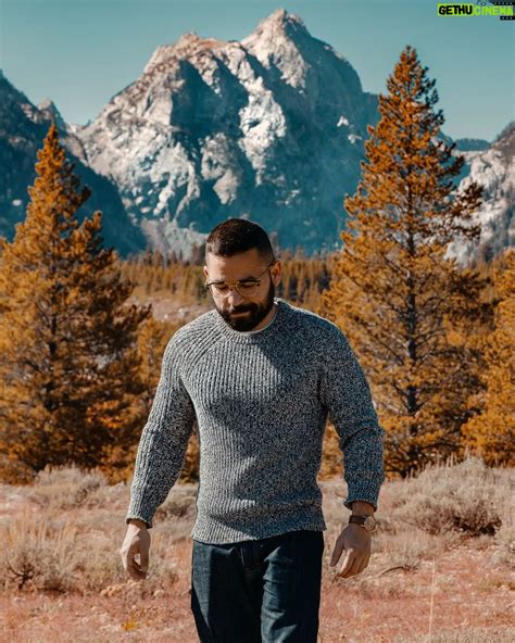 Alejandro Hernández Wiki Biography Age Gallery Spouse And More