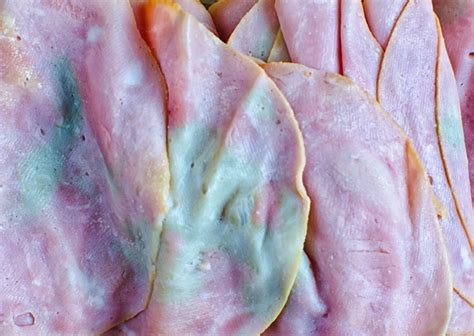 Why Is My Spiral Ham Slimy The Causes And How To Avoid It