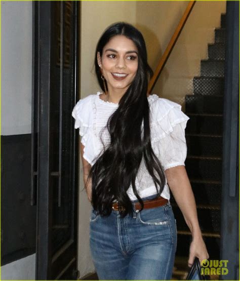 Photo Vanessa Hudgens Long Hair Nine Zeo Salon 03 Photo 3874904
