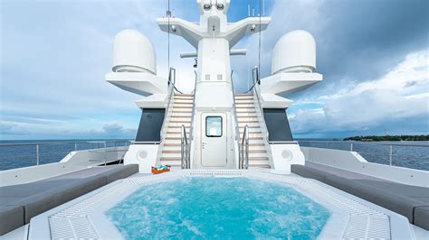 La Datcha Yacht Charter Luxury Expedition Superyacht Experience Eyos