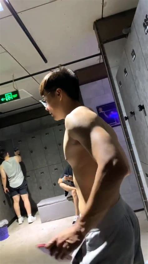 Locker Room Spy China Thisvid Com