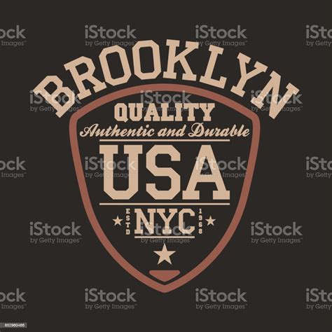 뉴욕 브루클린 미국 스포츠 엠 블 럼 방패 형태로 글자와 빈티지 체육 대학 의류 디자인입니다 T셔츠 그래픽 T 셔츠에 대한 스톡