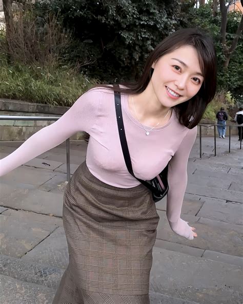 人妻ひとみ Hitomiiii1216 • Instagram Photos And Videos