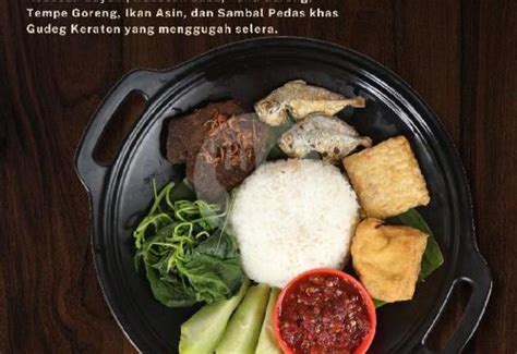10 Tempat Makan Nasi Tempong Empal Terlezat Di Jakarta